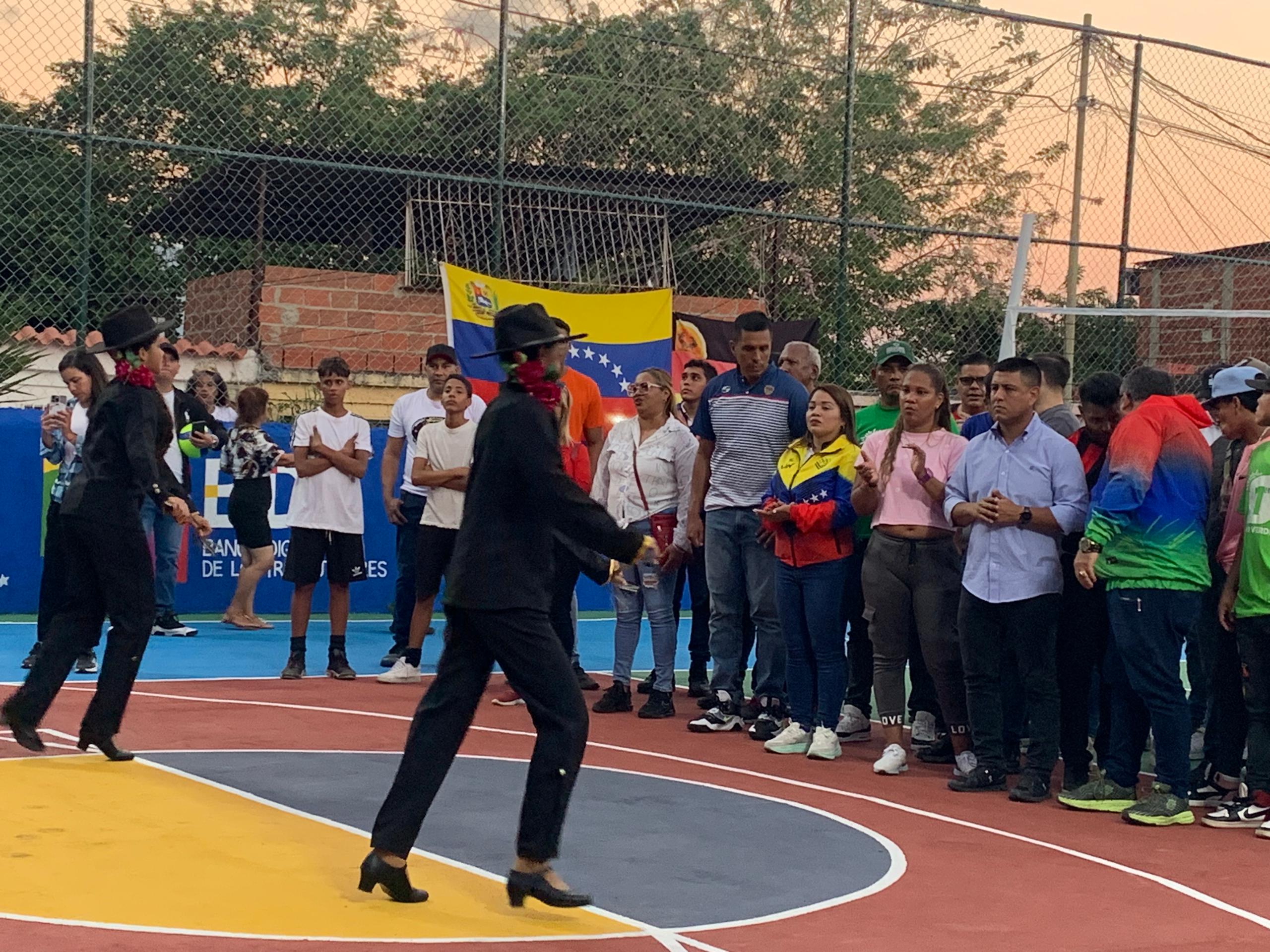 Guarenas estado Miranda renace con la reinauguración de la Cancha Azul ...